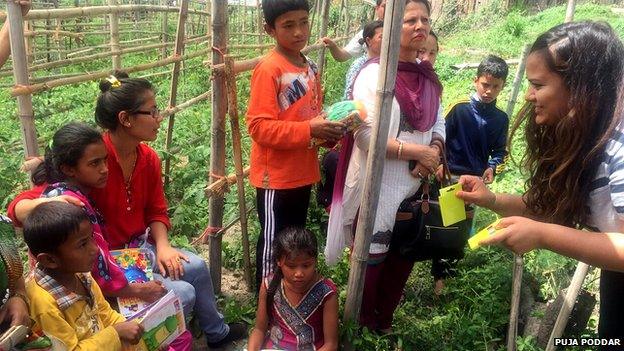 Nepal quake: What happens to those trying to help? - BBC News