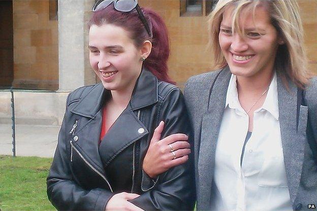 Emma Crossman case: Friend cleared of assisting suicide - BBC News