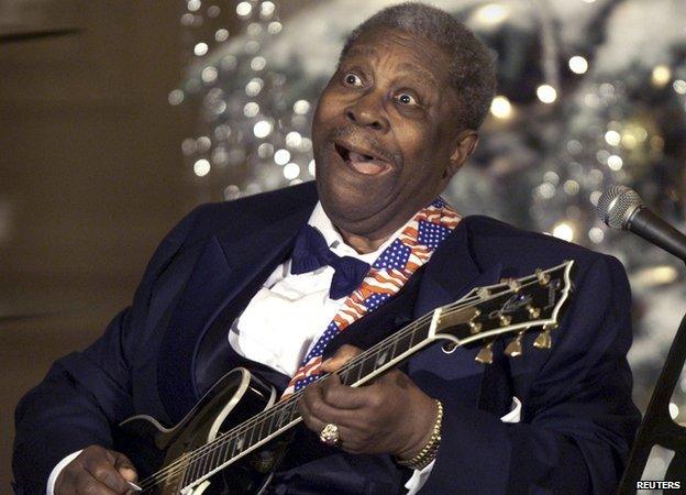 In pictures: BB King's life in music - BBC News