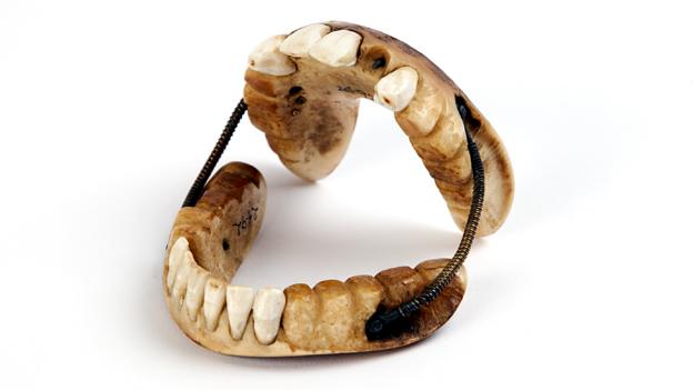 The dentures made from the teeth of dead soldiers at Waterloo - BBC News
