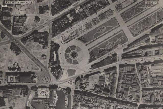 The Hull bomb sites hiding in plain view - BBC News