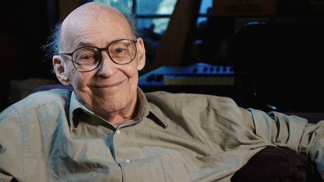 AI pioneer Marvin Minsky dies aged 88 - BBC News
