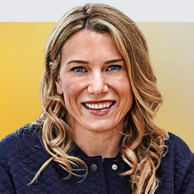 Phoebe Schecter: NFL broadcaster turned flag football player - BBC Sport