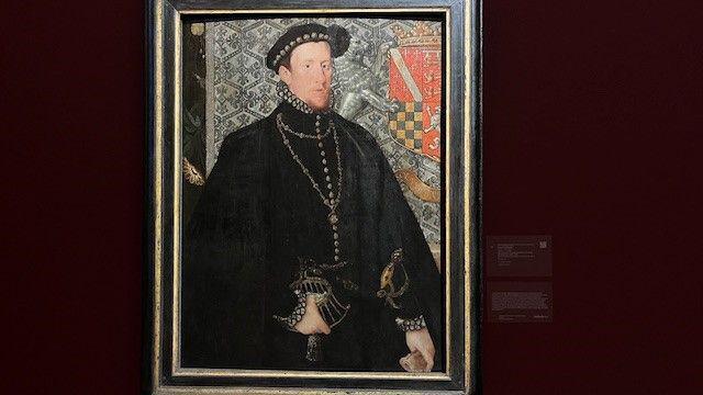 Tudor portrait of 4th Duke of Norfolk sells at auction for £3.2m - BBC News
