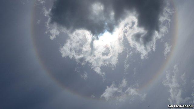 A guide to sun halos - BBC Weather