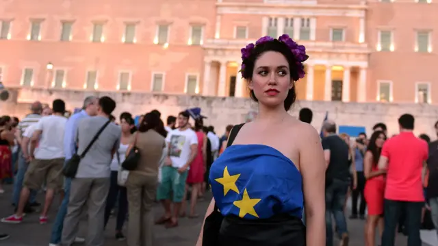 Greece crisis vote: As it happened - BBC News