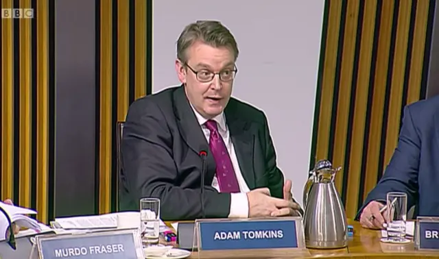 Minister announces review of Scottish legal aid system - BBC News