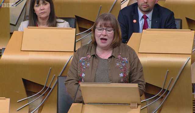 Green MSP calls for 'Living Wage Plus' for carers - BBC News