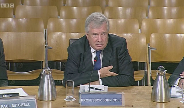 Expert says contractors should not be inspecting own buildings - BBC News