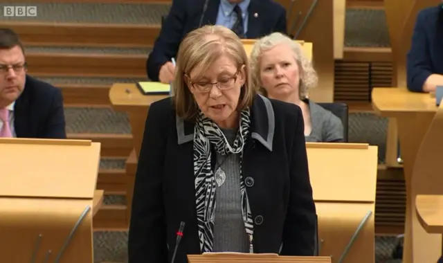 Labour MSP shares hypothyroidism story - BBC News