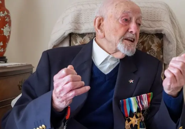 South Live: Thursday 30 May - BBC News