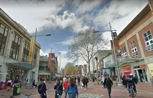 Berkshire live: Friday 9 December - BBC News