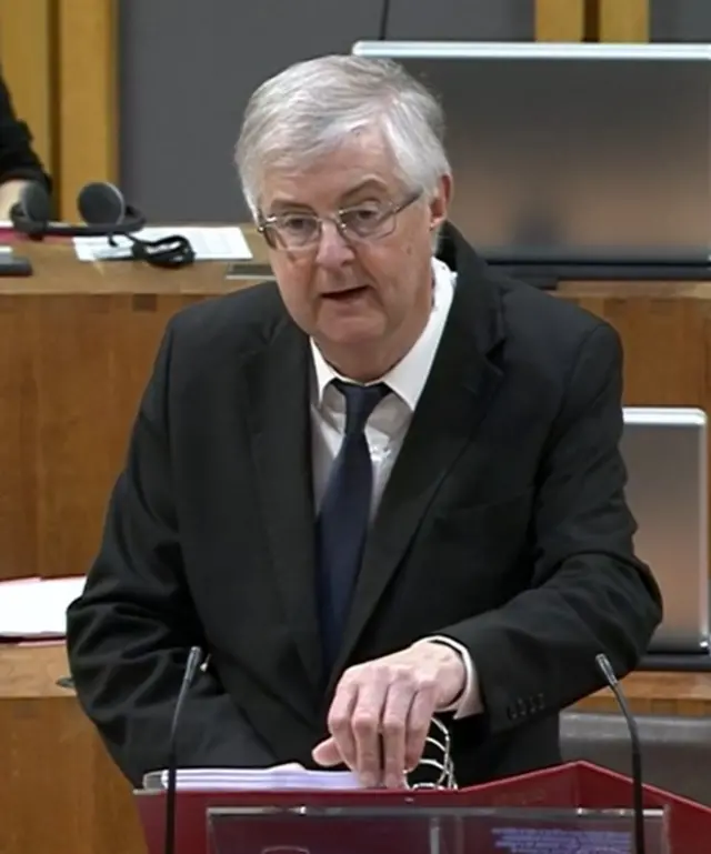 First Minister's Questions: As it happened on 19 October - BBC News