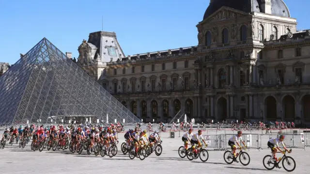 Tour de France LIVE: Stage 21 result & updates - BBC Sport