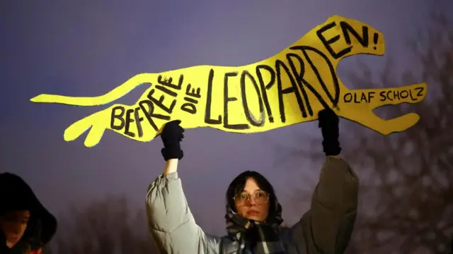 Ukraine war: Germany yet to make decision on sending tanks to Ukraine ...