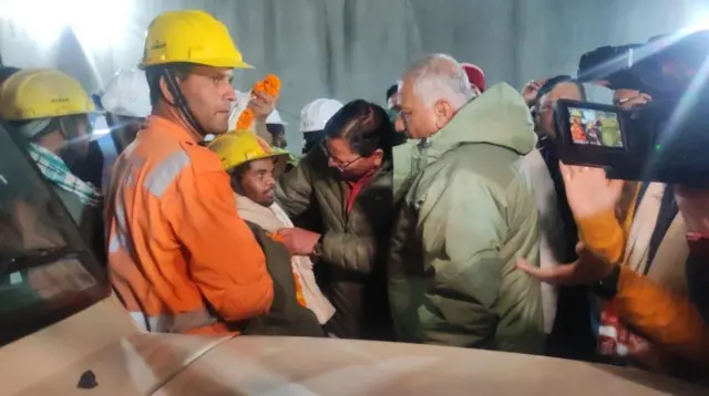 Uttarakhand tunnel rescue live: 41 trapped workers rescued after 17 ...