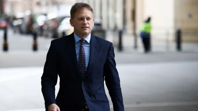 Sunak reshuffle: Cabinet meets after PM sets out stall with mini-reshuffle - BBC News