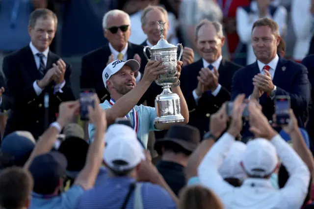 US Open LIVE and leaderboard: Rory McIlroy, Rickie Fowler, Scottie ...