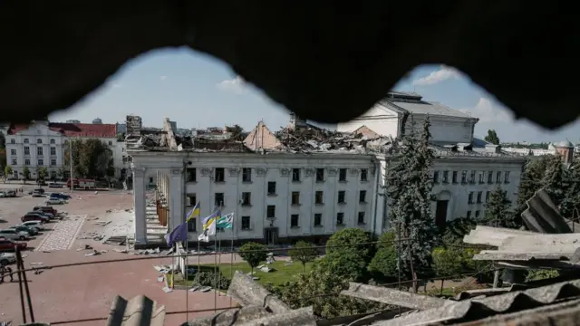 Ukraine war: Chernihiv missile strike leaves seven dead, 110 wounded ...