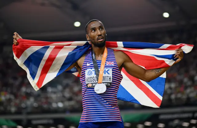 World Athletics Championships LIVE: Matthew Hudson-Smith and Wayde van ...