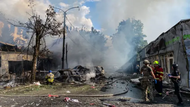 Kostyantynivka, Ukraine attack: There will be retribution, says Ukrainian PM - BBC News