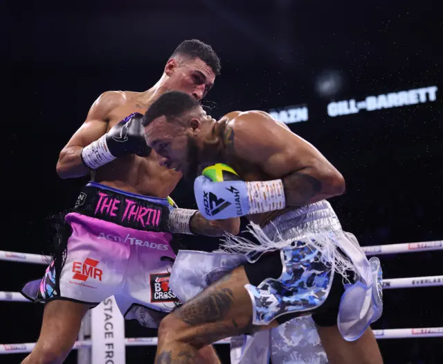 Jordan Gill vs Zelfa Barrett live: Boxing fight time, text & undercard ...