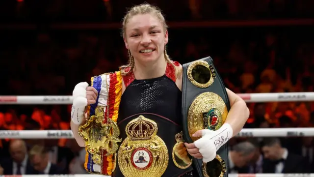 Boxing LIVE: Jessica McCaskill v Lauren Price for WBA, IBO and Ring ...