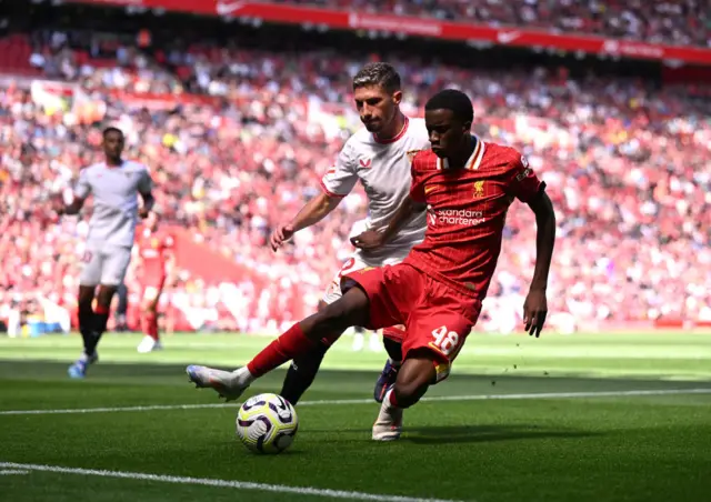 Football latest: Premier League build-up, latest transfers and weekend ...