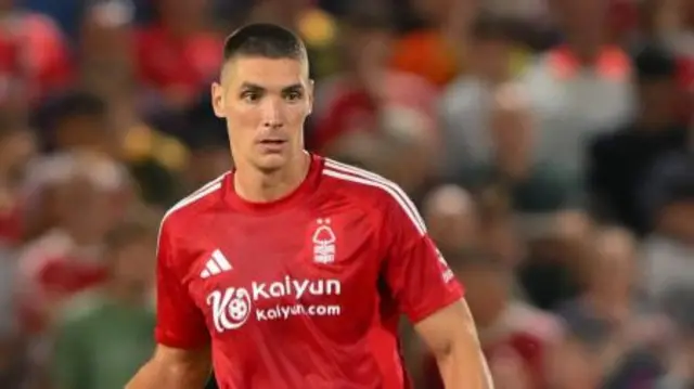 Football and transfers latest: De Ligt and Mazraoui close in on Man Utd ...
