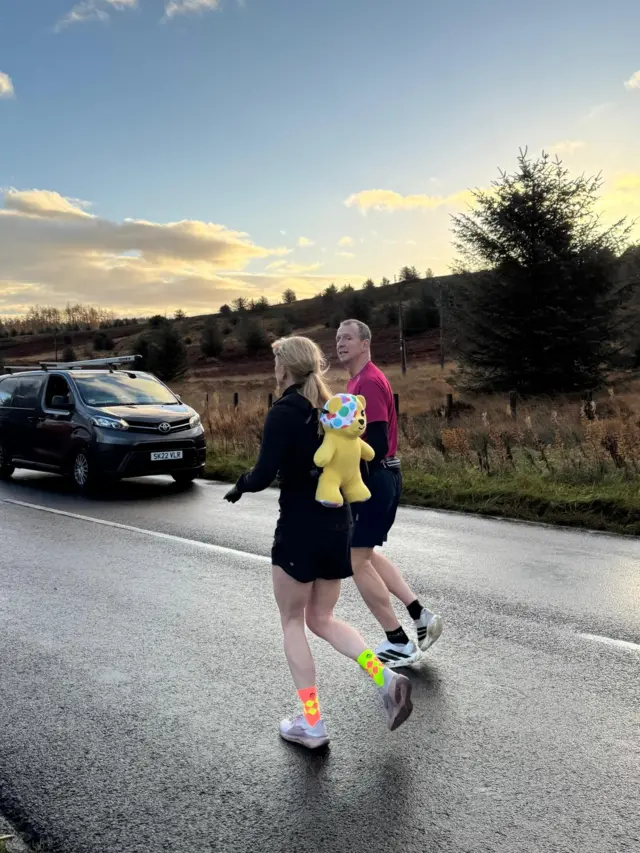 'Mad, painful and wonderful': Sara Cox raises £9.5m in 135-mile run for ...