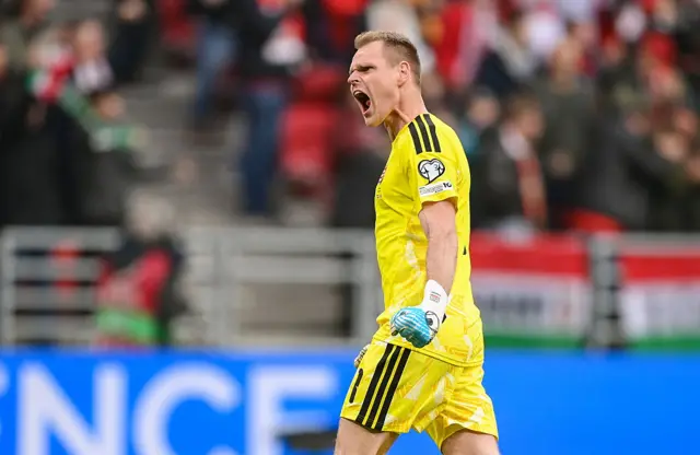 Parrott hat-trick as Republic of Ireland stun Hungary to reach World ...