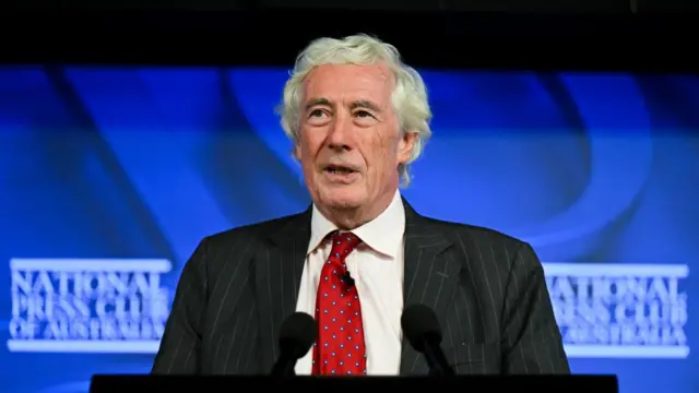 As it happened: Home secretary says more families with failed asylum ...