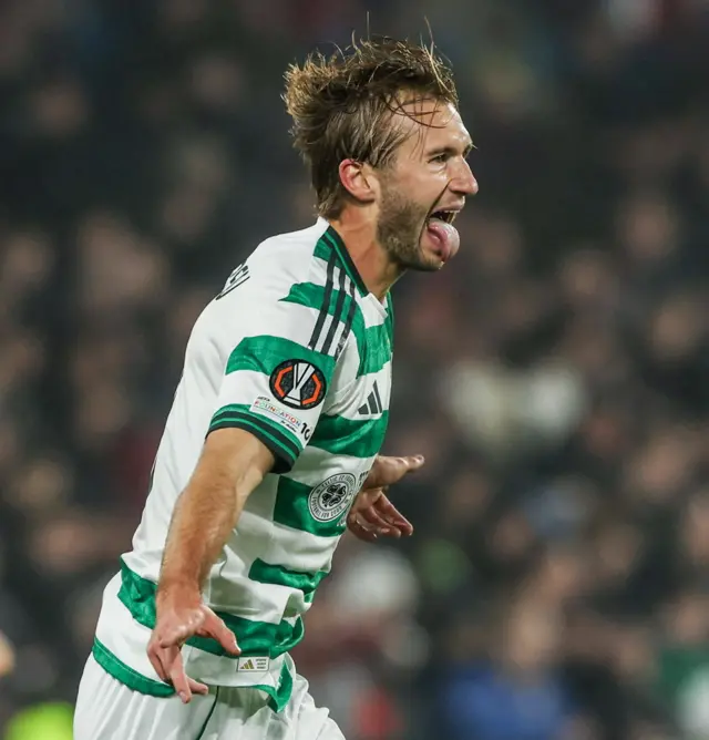 Feyenoord v Celtic: Europa League radio stream, live text, stats & match report - BBC Sport