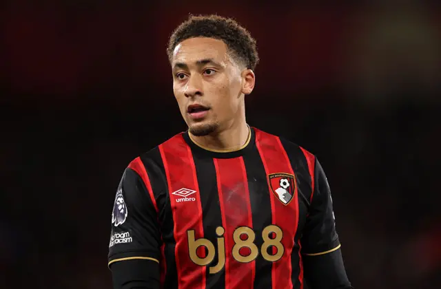 Manchester United 4-4 Bournemouth: Hosts lose lead three times in ...