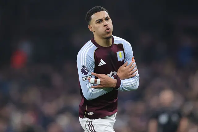 Aston Villa vs Man Utd LIVE: Premier League score, team news, radio ...