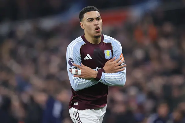 Aston Villa vs Man Utd LIVE: Premier League score, team news, radio ...