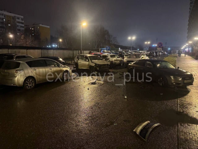 BBC Verify: How to spot misleading AI videos by checking for hidden ...