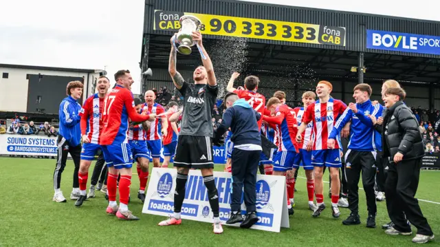 Cliftonville vs Crusaders: Irish Premiership - BBC Sport