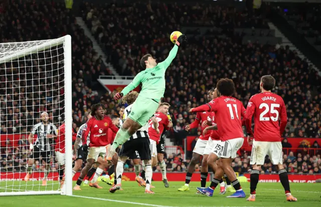 Premier League LIVE: Manchester United vs Newcastle - text commentary ...