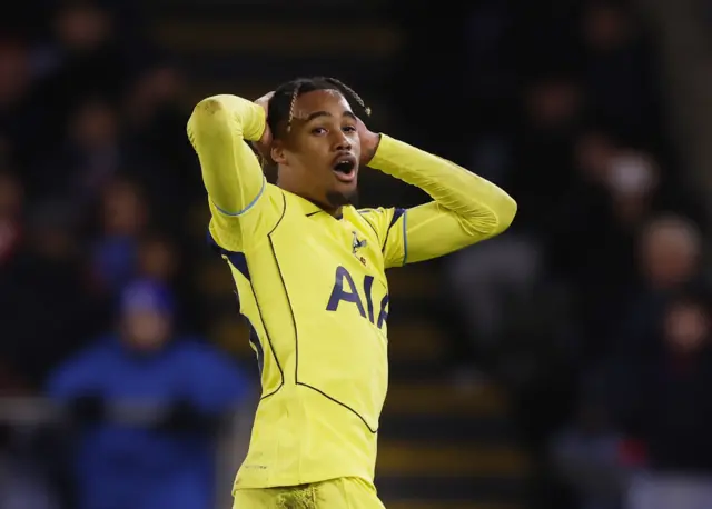 Premier League LIVE: Crystal Palace vs Tottenham Hotspur - radio & text ...