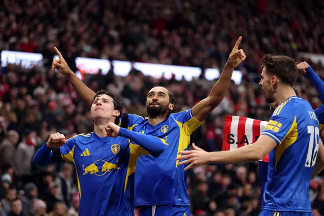 Premier League LIVE: Sunderland vs Leeds United - radio & text ...