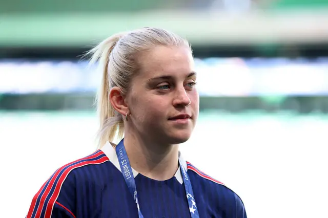 Women's Champions League final build-up: Arsenal & Barcelona press ...