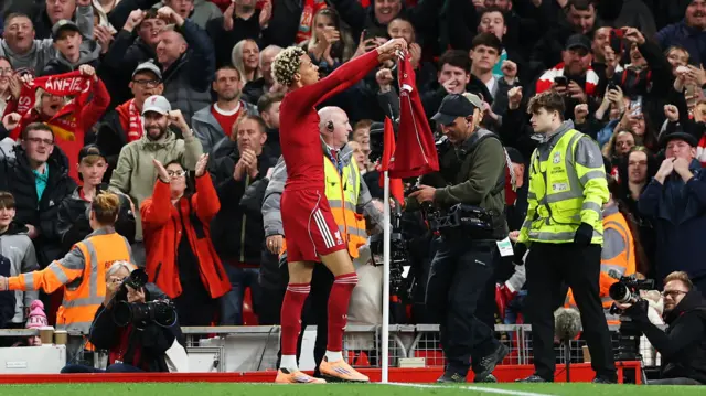 EFL Cup reaction: Ekitike sent off for celebrating Liverpool winner as ...