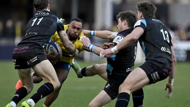 Champions Cup LIVE: Leicester thrash Bayonne, Scarlets beaten by Pau ...