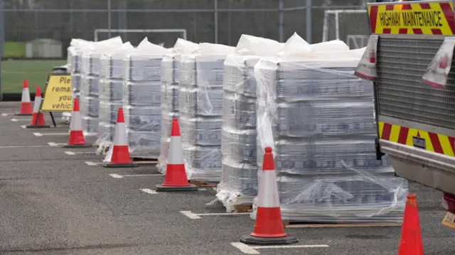 Major incident in Kent as thousands hit by South East Water problems ...