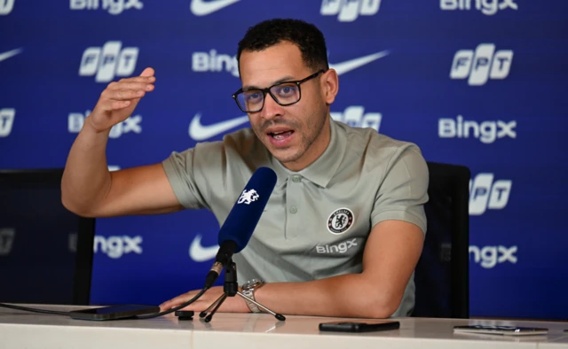 Carabao Cup semi-final LIVE: Chelsea vs Arsenal - radio commentary ...