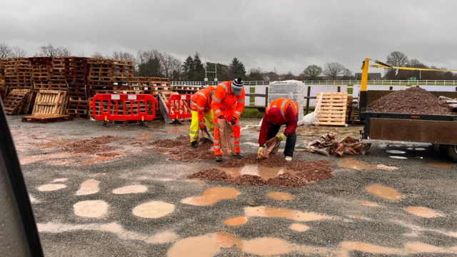 Ofwat opens investigation into South East Water after thousands lose ...