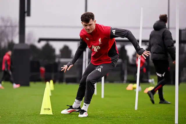 Premier League news conferences: Slot to speak about Salah's return ...