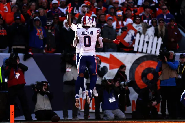 Seattle Seahawks thrash San Francisco 49ers and Denver Broncos beat ...