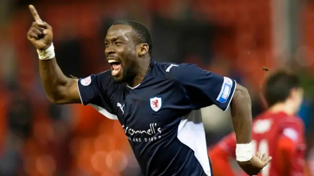 Scottish Cup LIVE: Aberdeen v Raith Rovers & Auchinleck Talbot v Celtic ...